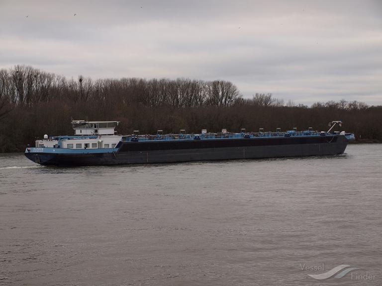 MANOUK, Inland Tanker - Details and current position - IMO 9280952 ...