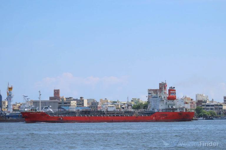 PRINCESS CRYSTAL, Chemical/Oil Products Tanker - Details and current ...