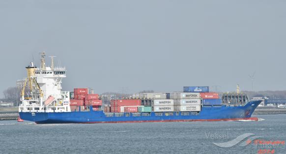 Ship photos - VesselFinder