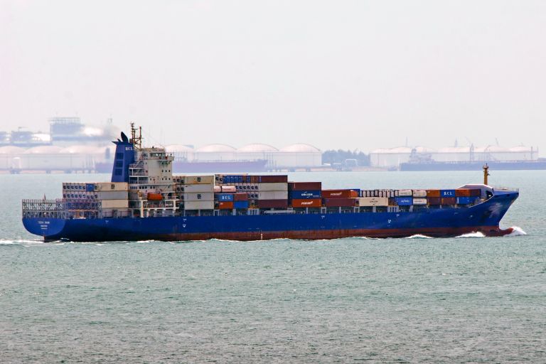 D QUEENS, Container Ship - Details and current position - IMO 9300130 ...