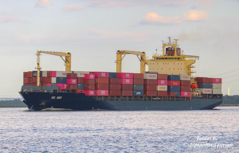 HSL NIKE, Container Ship - Details and current position - IMO 9301457 ...