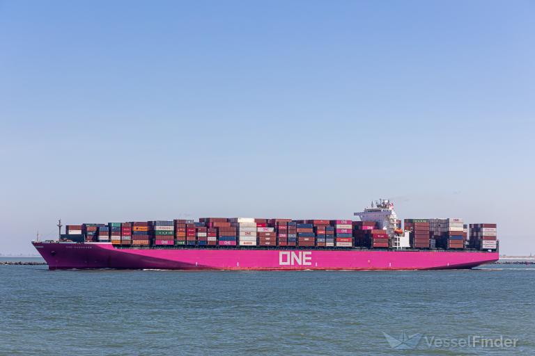 ONE HANNOVER, Container Ship - Details and current position - IMO ...