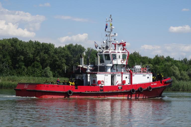 SEA ROVER, Tug - Details and current position - IMO 9305386 - VesselFinder