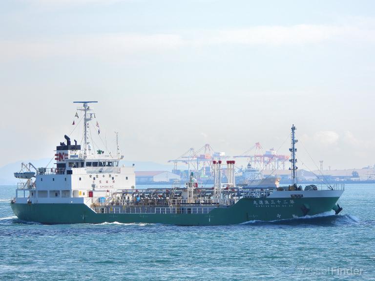 NANIWAMARU NO.23, Oil Products Tanker - Details and current position ...