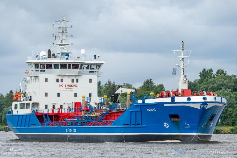 PACIFIC, Chemical/Oil Products Tanker - Details and current position ...