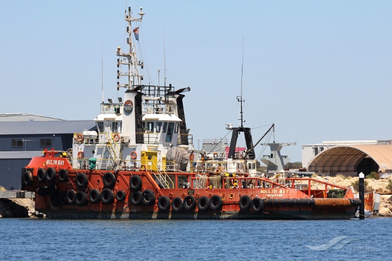 BAY, Tug - Details and current position - IMO 9309693 - VesselFinder