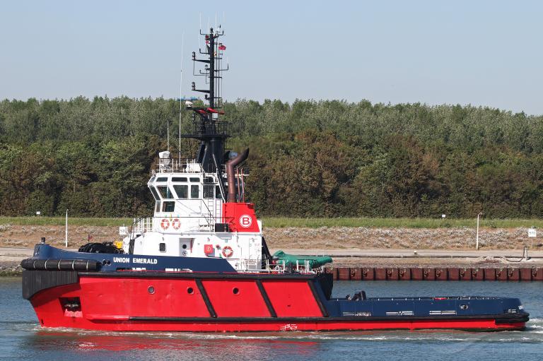 UNION EMERALD, Tug - Details and current position - IMO 9314296 - VesselFinder