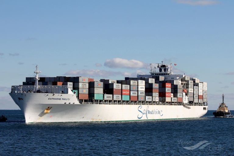 MAERSK MAKUTU, Container Ship - Details and current position - IMO ...