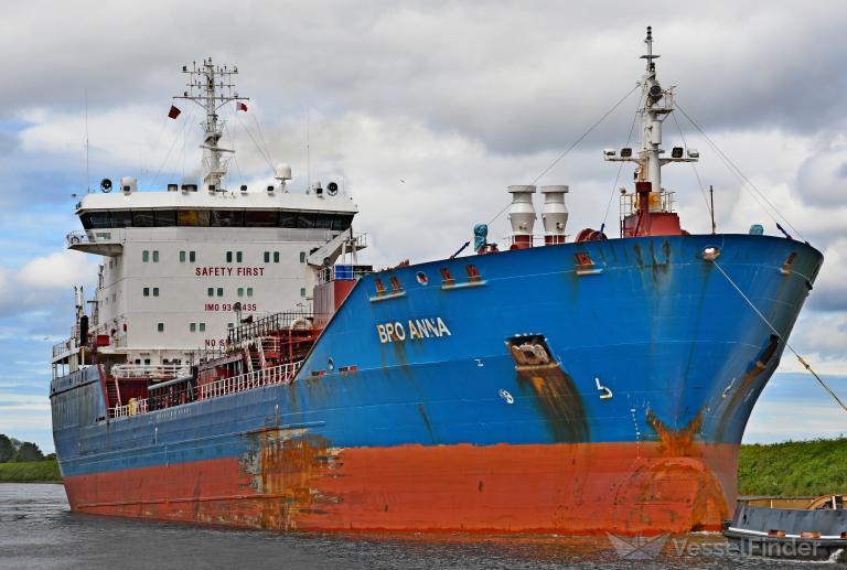BRO ANNA, Chemical/Oil Products Tanker - Details and current position ...