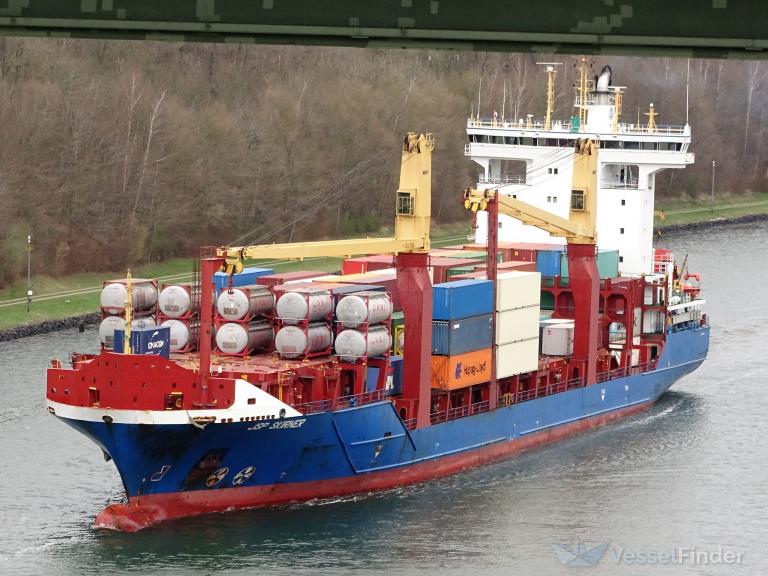 NCL IKORNNES, Container Ship - Details and current position - IMO ...