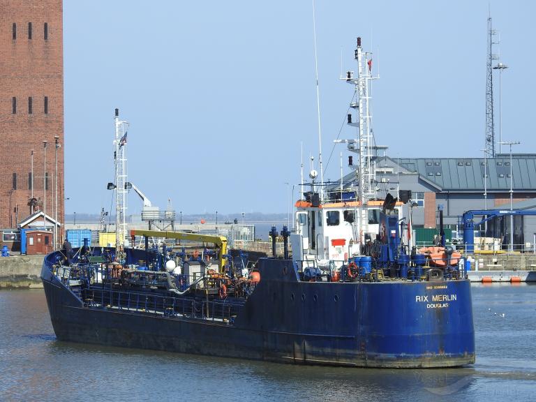 RIX MERLIN, Oil Products Tanker - Details and current position - IMO ...