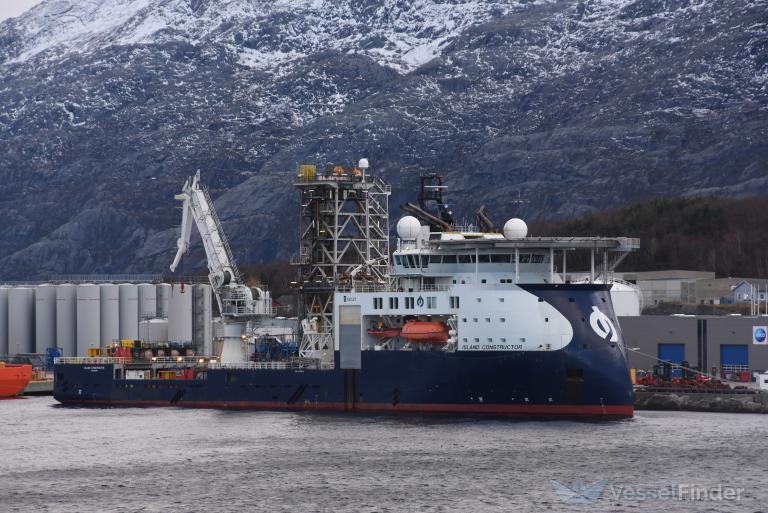 ISLAND CONSTRUCTOR, Well Stimulation Vessel - Details and current ...