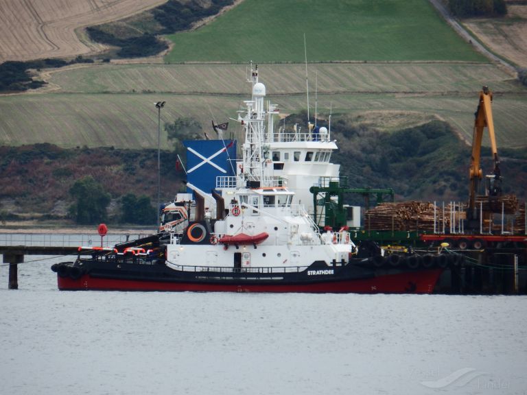 VB STRATHDEE, Tug - Details and current position - IMO 9393993 ...
