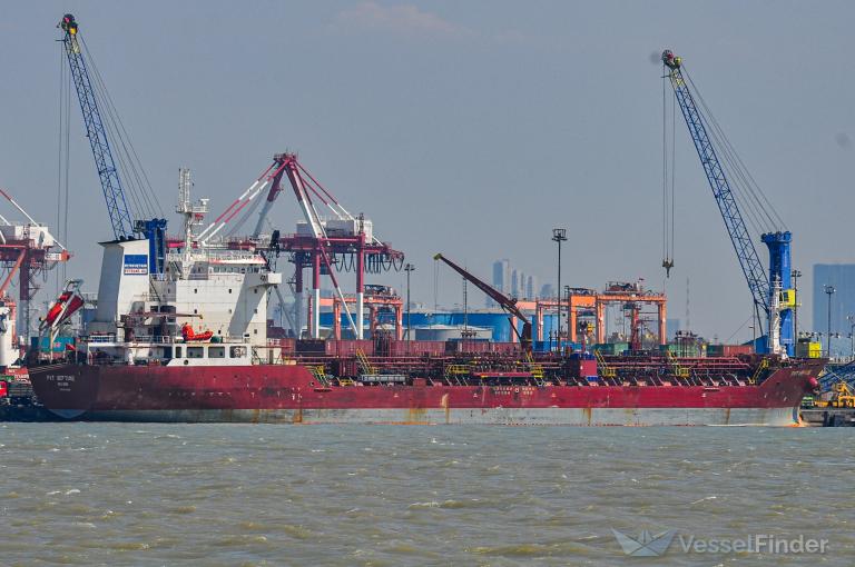PVT NEPTUNE, Chemical/Oil Products Tanker - Details and current ...
