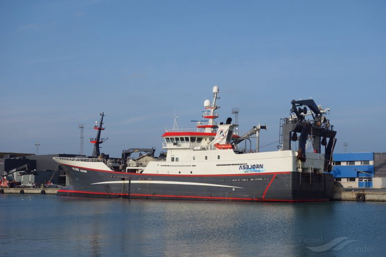 HOFFELL SU, Fishing Vessel - Details and current position - IMO 9414709 ...