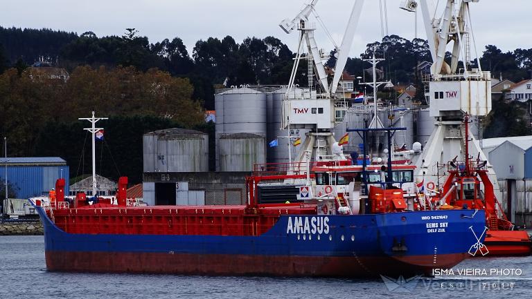 EEMS SKY, General Cargo Ship - Details and current position - IMO 9421647 - VesselFinder