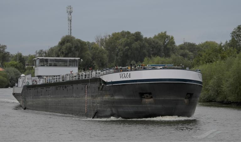 VOJA, Inland Tanker - Details and current position - IMO 9445796 ...