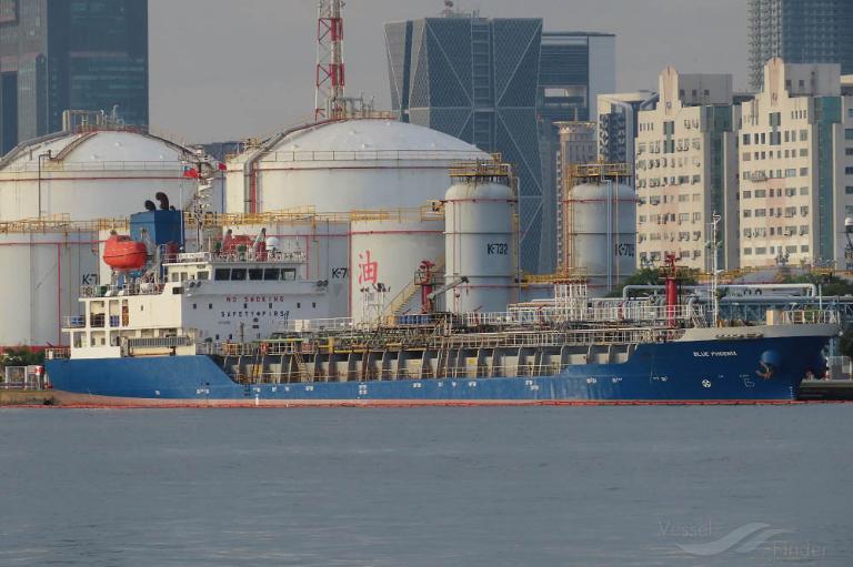 BLUE PHOENIX, Chemical/Oil Products Tanker - Details and current ...