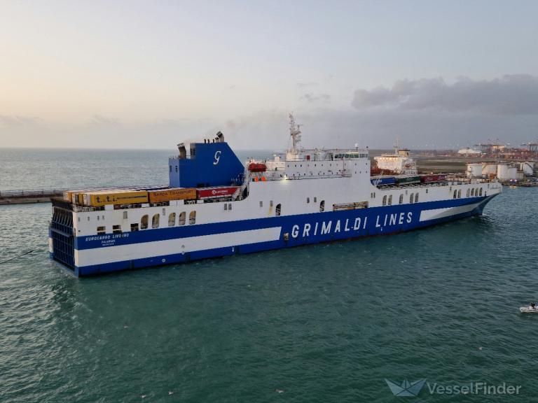 eurocargo-livorno-ro-ro-cargo-ship-dettagli-della-nave-e-posizione
