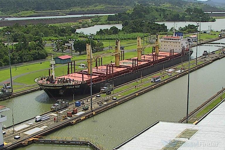 Fotos del barcos - VesselFinder