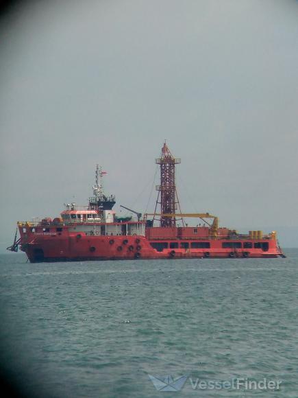 TRINITY SURVEYOR, Research Vessel - Details and current position - IMO ...