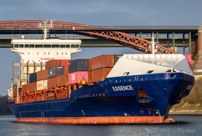 ESSENCE, Container Ship - Details and current position - IMO 9491496 ...