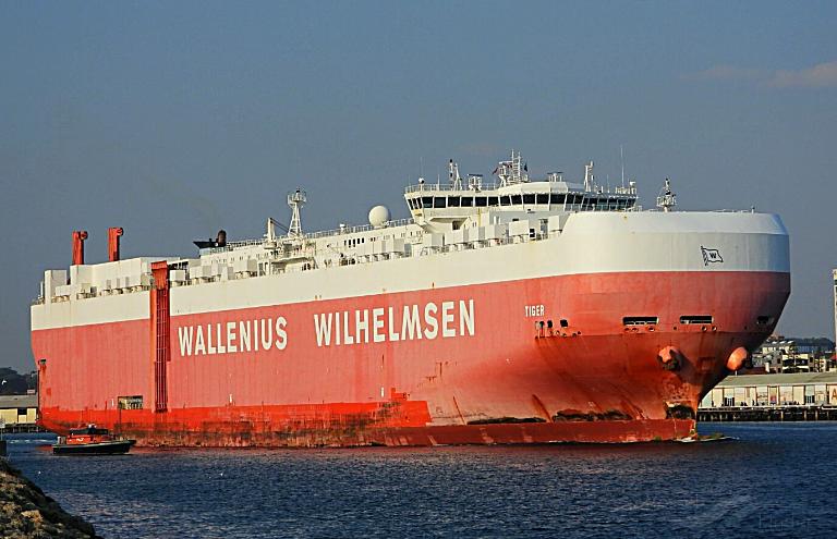 ARC COMMITMENT, Vehicles Carrier - Detalles del buque y posición actual ...