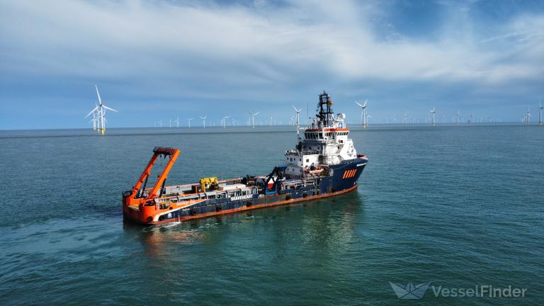 Schiffsfotos - VesselFinder