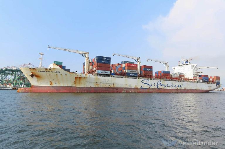 MAERSK CHACHAI, Container Ship - Details and current position - IMO ...