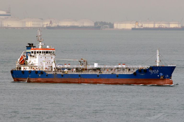 ORACLE, Oil Products Tanker - Details and current position - IMO ...