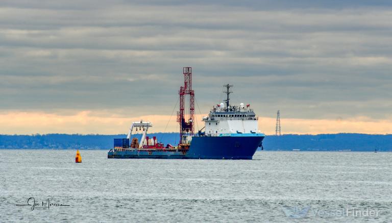 REGULUS, Tug - Details and current position - IMO 9541734 - VesselFinder