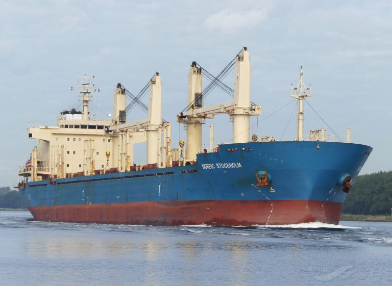 ITHACA STOCKHOLM, Bulk Carrier - Details and current position - IMO ...