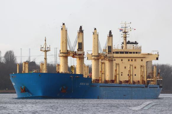 ITHACA RIGA, Bulk Carrier - Dane statku i aktualna pozycja - IMO ...