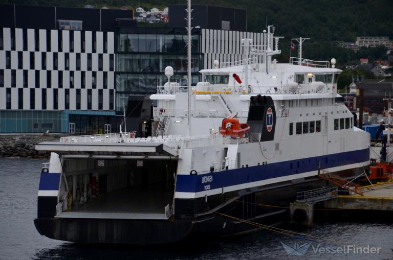 LODINGEN, Passenger/Ro-Ro Cargo Ship - Details and current position ...