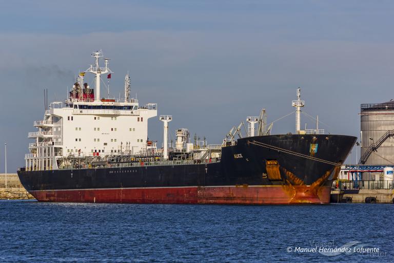 LADY MARIELLA, Chemical/Oil Products Tanker - Details and current ...