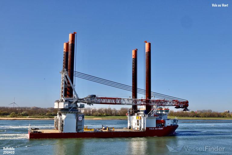 VOLE AU VENT photo, Offshore Support Vessel - Taken on Apr 5, 2025 ...