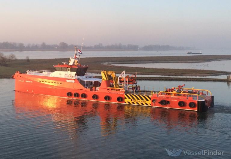ADNOC 715, Offshore Tug/Supply Ship - Details and current position ...