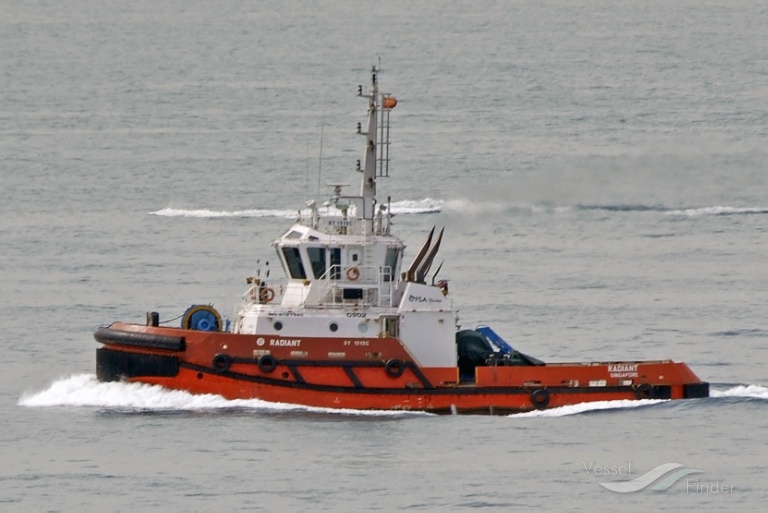 RADIANT CS02, Tug - Details and current position - IMO 9727340 ...