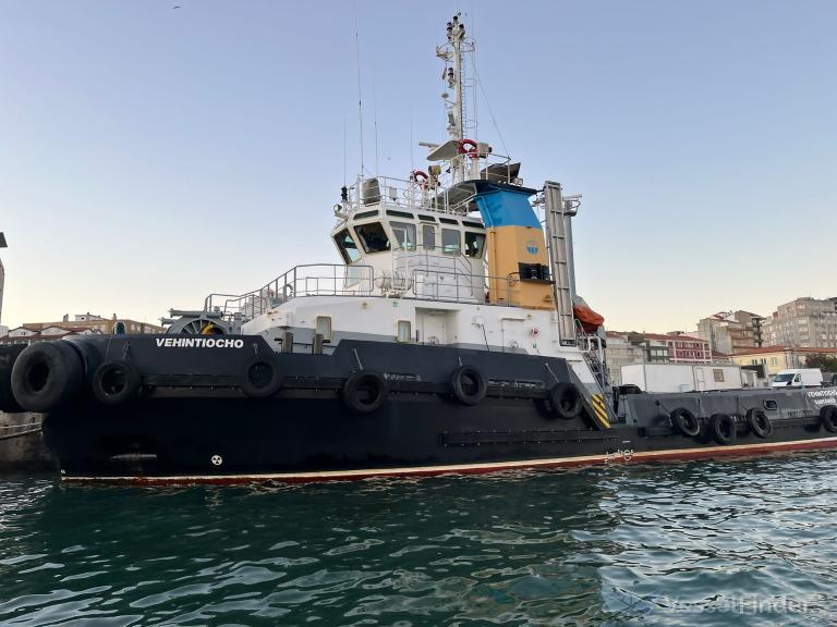 RED JAGUAR, Tug - Details and current position - IMO 9740380 - VesselFinder