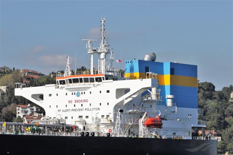 Ship photos - VesselFinder