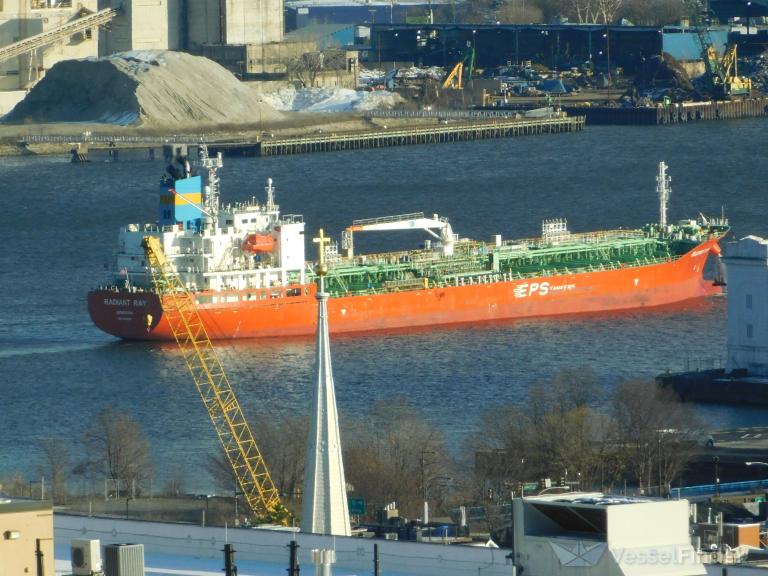 RADIANT RAY, Chemical/Oil Products Tanker - Details and current ...