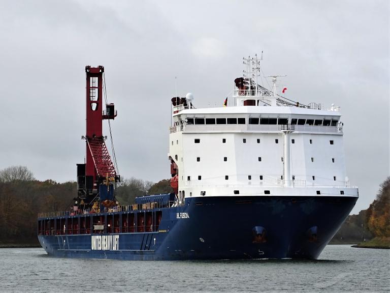 UHL FUSION, Heavy Load Carrier - Details and current position - IMO ...