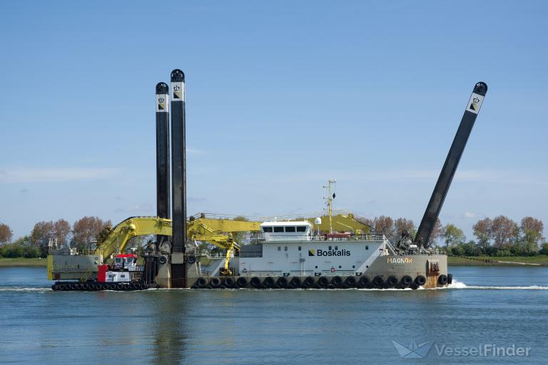 MAGNOR, Dredger - Details and current position - IMO 9787601 - VesselFinder