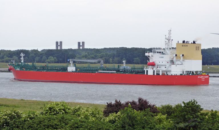 ATLANTIC GUARD, Chemical/Oil Products Tanker - Scheepsdetails en ...