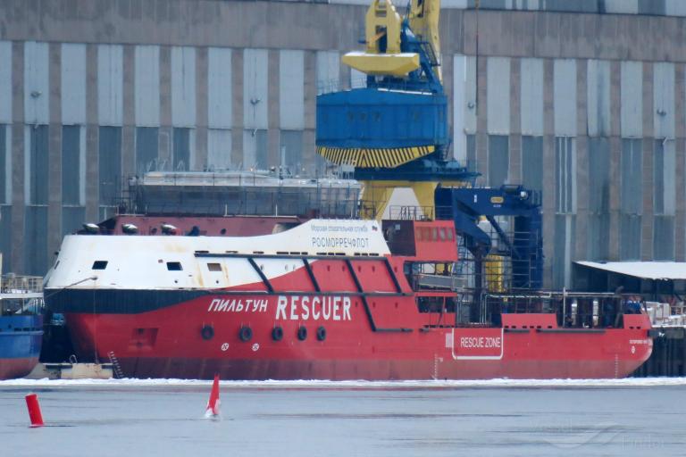 PILTUN, Salvage Ship - Details and current position - IMO 9797606 ...