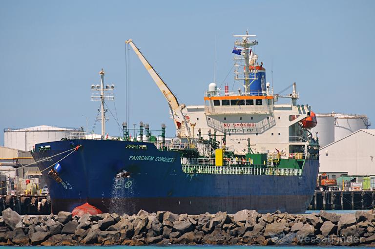 FAIRCHEM CONQUEST, Chemical/Oil Products Tanker - Scheepsdetails en ...