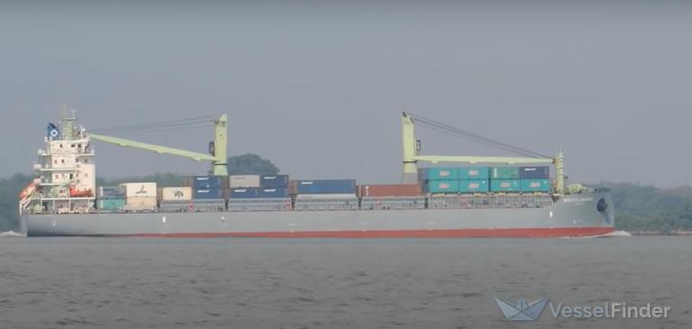 MERATUS LARANTUKA, Container Ship - Details and current position - IMO ...