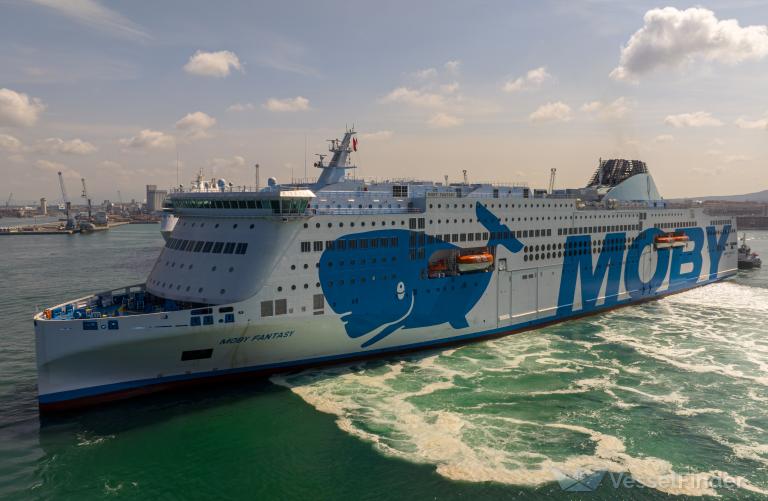 MOBY FANTASY, Passenger/Ro-Ro Cargo Ship - Dettagli della nave e ...