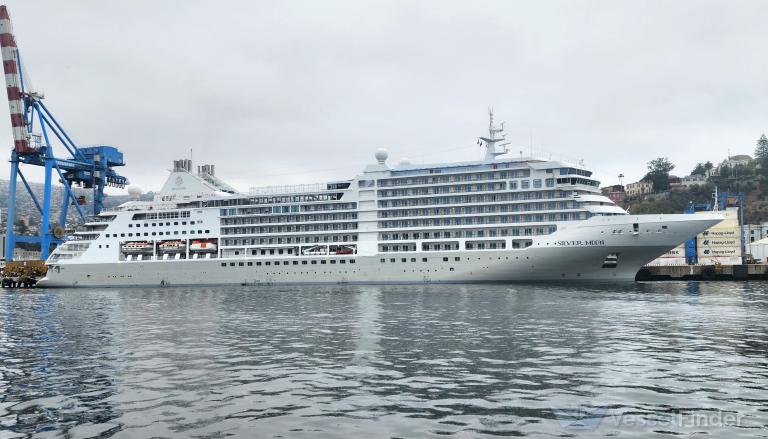 SILVER MOON, Passenger (Cruise) Ship - Details and current position ...