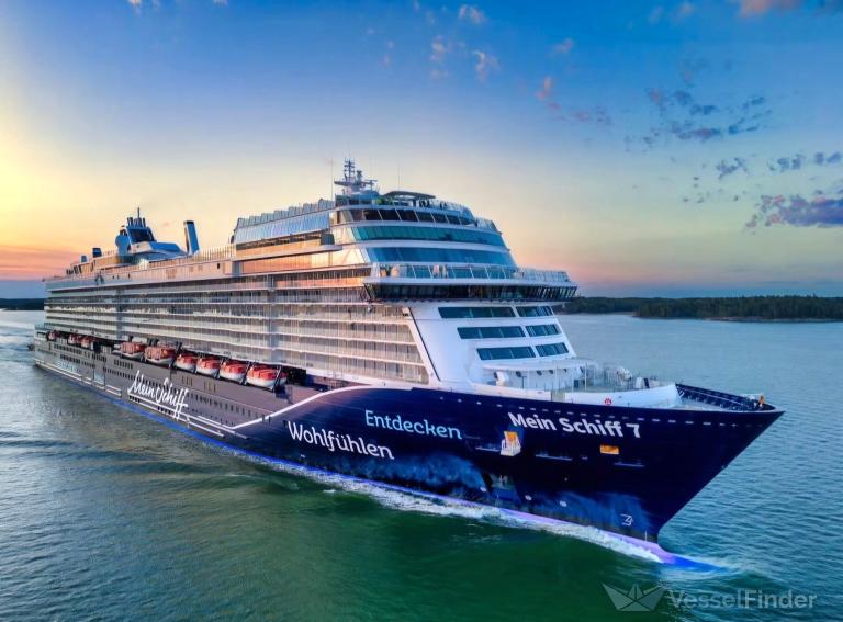 MEIN SCHIFF 7, Passenger (Cruise) Ship - Details and current position ...